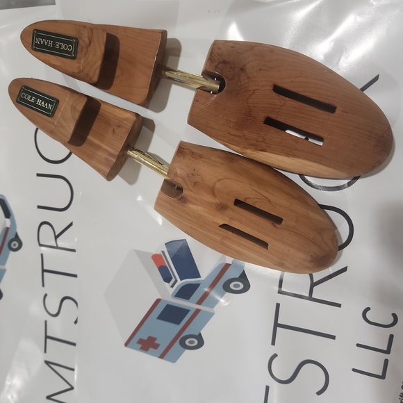 Cole Haan | Other | Cole Haan Cedar Wood Adjustable Shoe Tree Form ...
